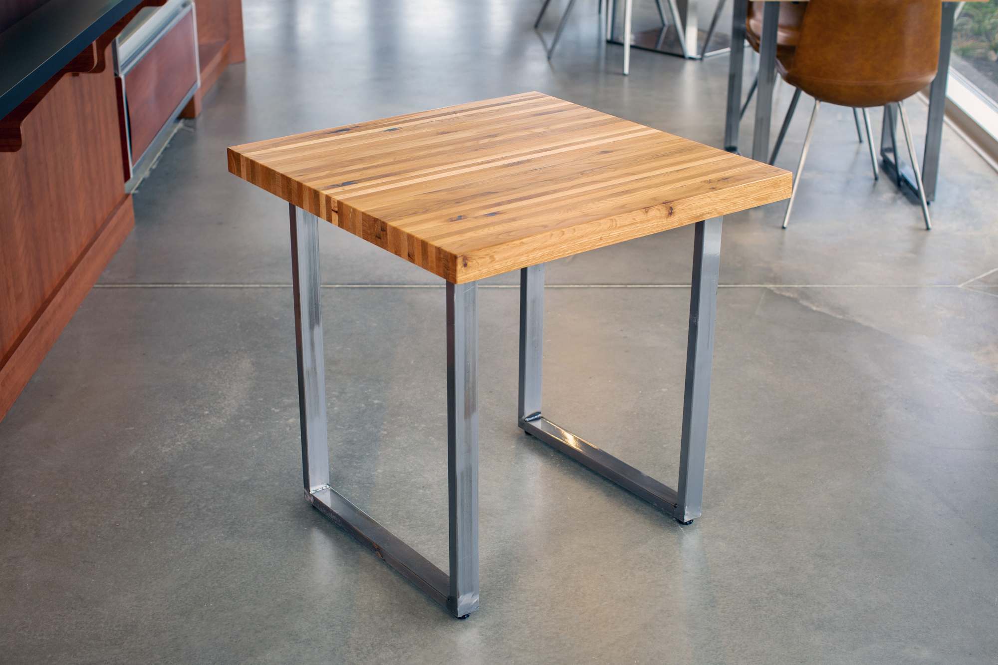 U shaped table legs store